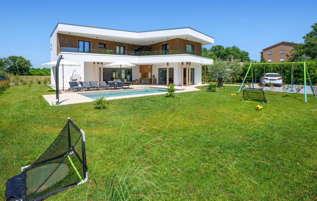 Villa Jasmina in Pula - Šišan, Istria | VillasGuide